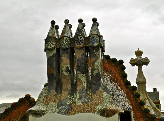 The Genius of Antoni Gaudi (1852-1926) – Adventures in Wonderland