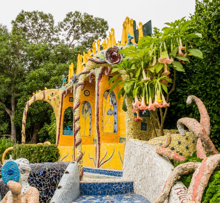 The Giant’s House, Some Giant Sculptures, and a Giant Fiord ...