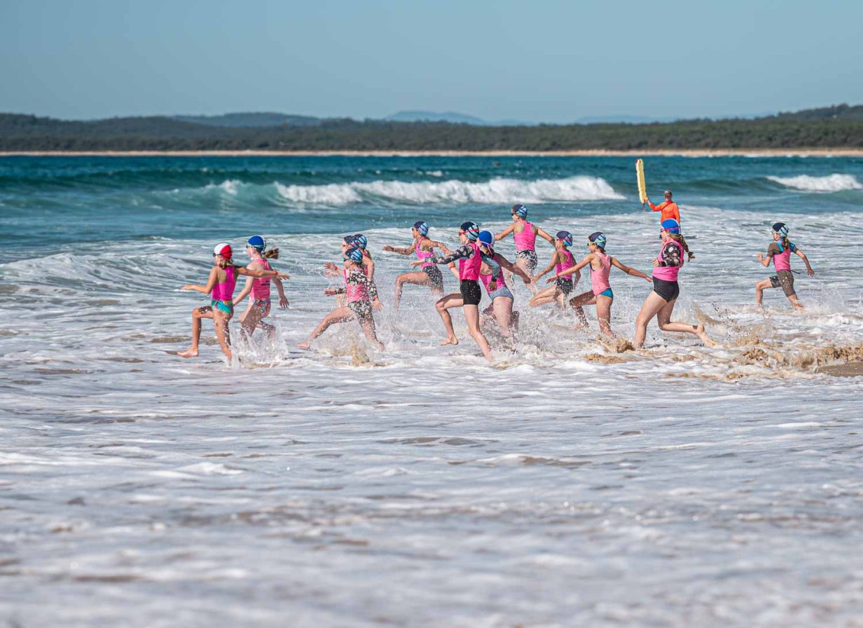Nippers At The Beach – surf lifesaving in Australia – Adventures in ...